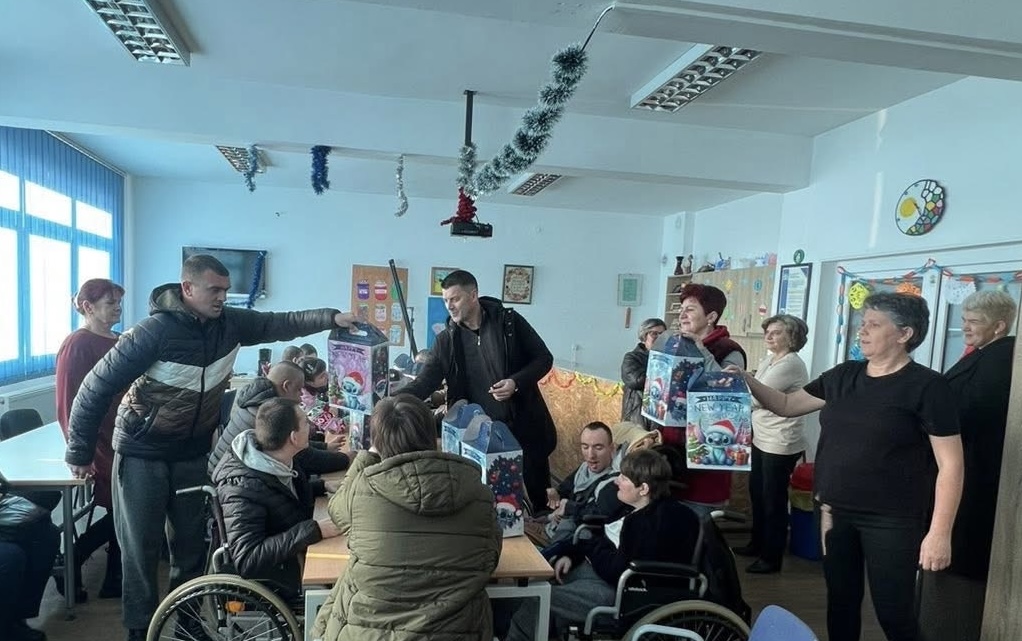 Praznična radost u Udruženju „Futura“: Gradonačelnik Sadmir Džebo ...